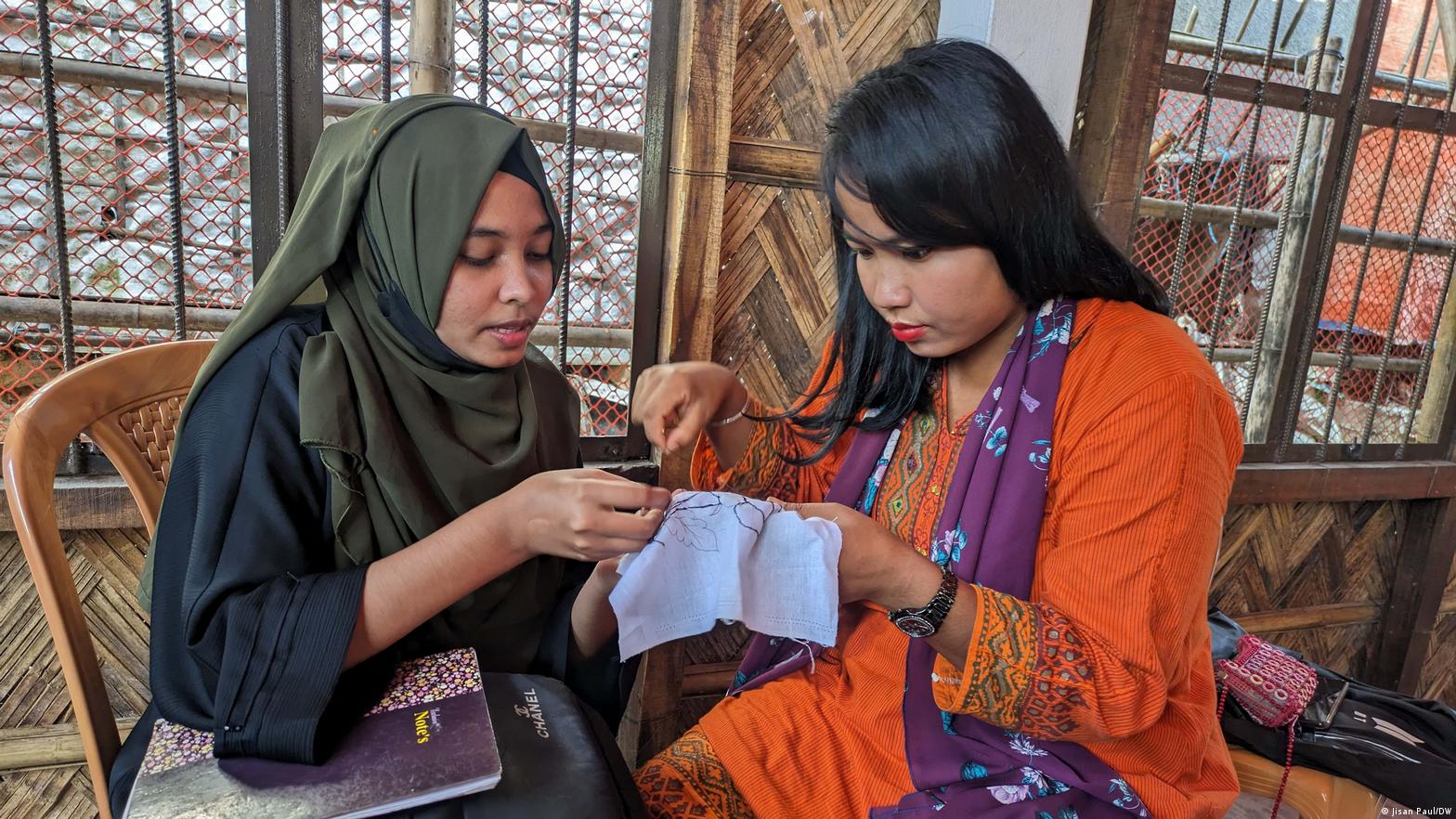 In a Rohingya displacement camp, women find common ground