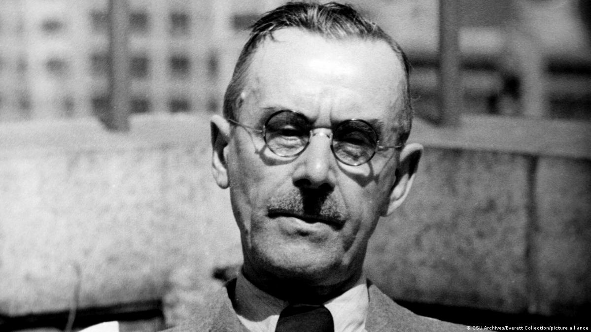 Why Thomas Mann's 'Magic Mountain' resonates 100 years later – DW – 11 ...