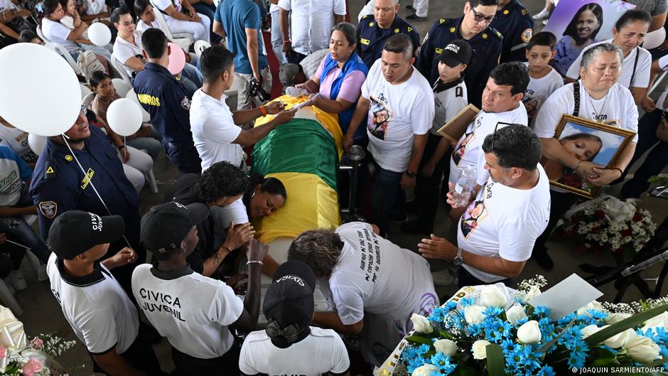 Colombia: miles acompañan el funeral de Sofía Delgado Zúñiga – DW – 20 ...