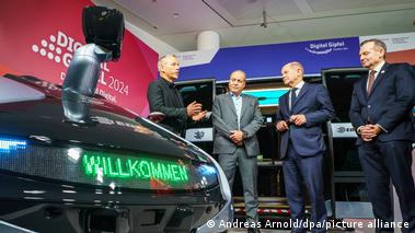 Germany's AI strategy: Closing the gap with the US and China – DW – 10 ...