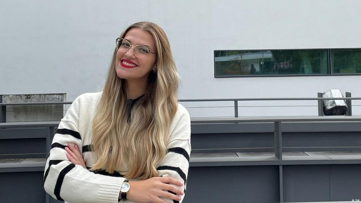 Iva Manojlovic – DW