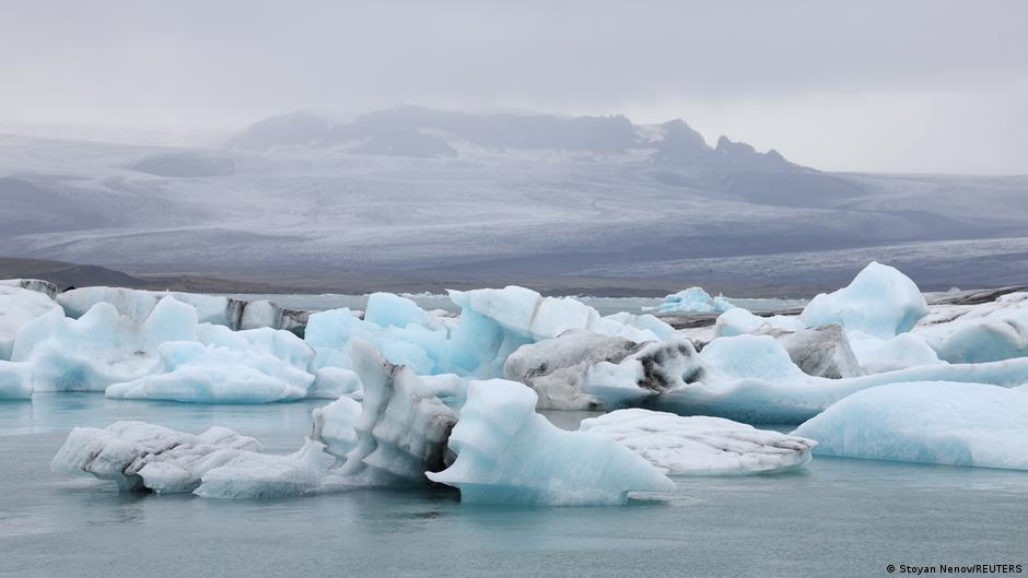 Is climate change increasing Iceland's volcanic activity? – DW – 11/10/2024