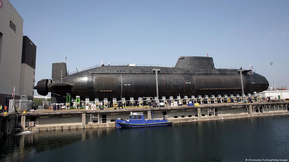 Police: 'No nuclear risk' after UK shipyard fire