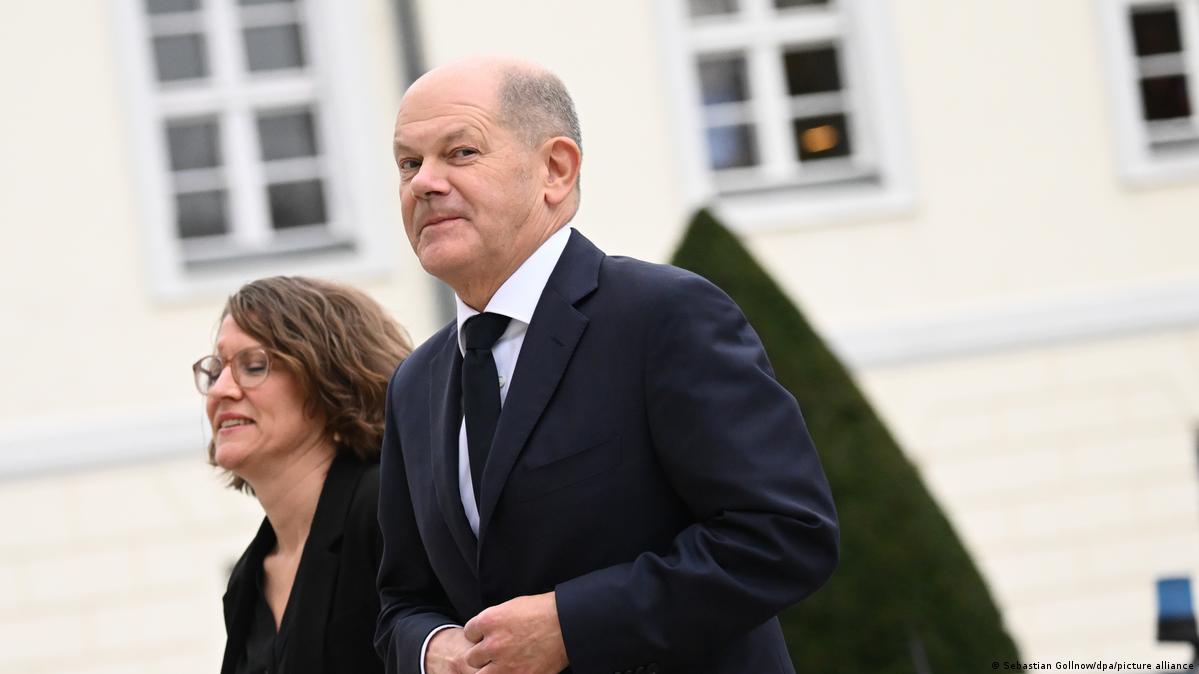 What next for Germany after government collapse? A timeline