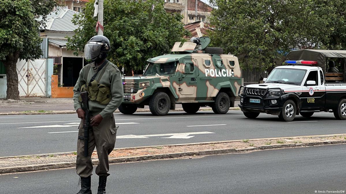 Manifestantes bloqueiam vias de acesso à cidade de Maputo – DW – 27/11/2024