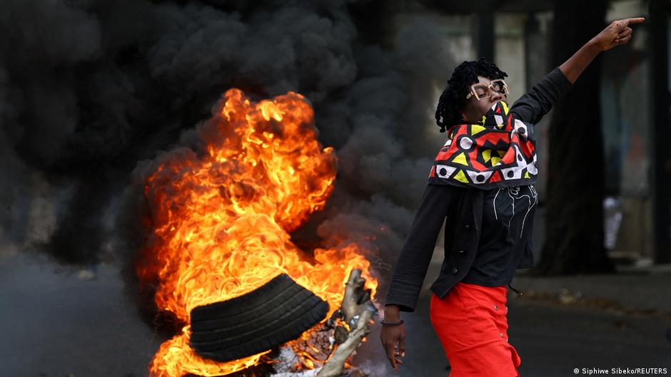 Moçambique: Mais protestos "poderão trazer efeito reverso" – DW – 09/11 ...