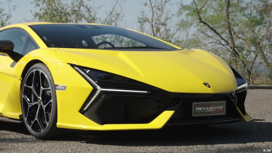 Yellow Lamborghini Revuelto Wallpaper