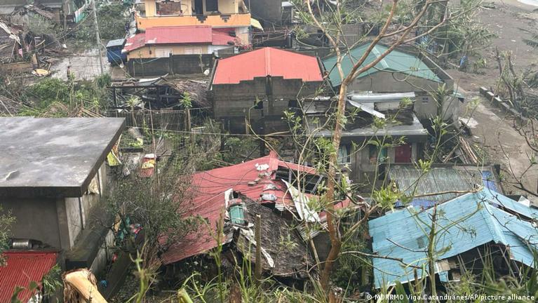 Disaster-wary Philippines leads push for climate justice