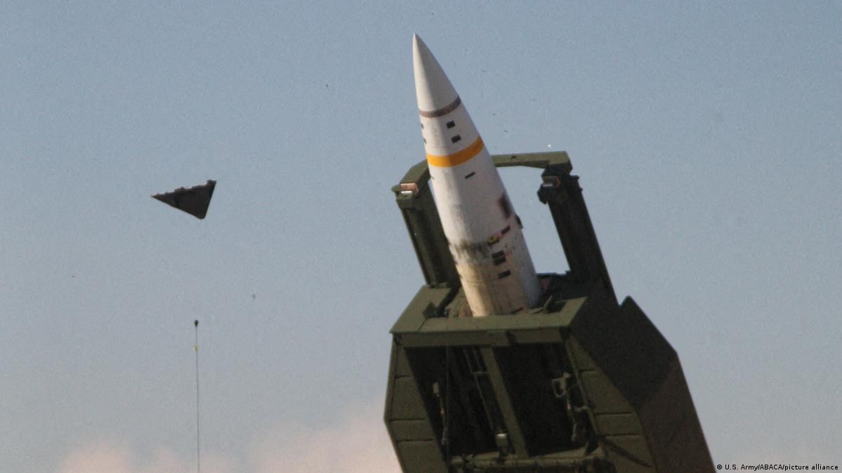Ukraine fires ATACMS missiles into Russia, officials say – DW – 11/20/2024