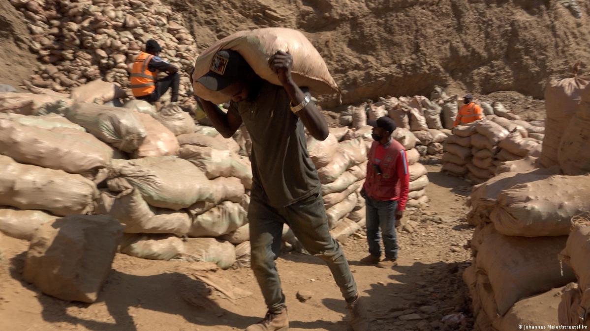Why the DR Congo sued Apple over 'conflict minerals'