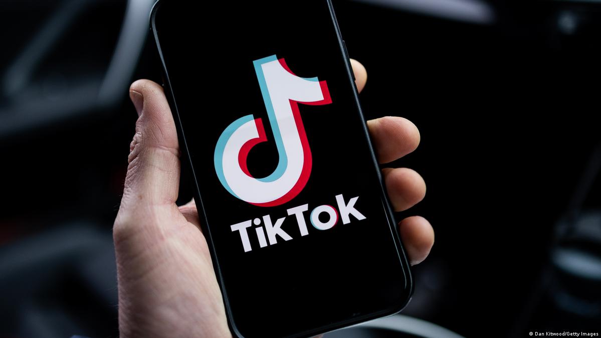 Trump pide a Corte Suprema pausar ley que prohibiría TikTok – DW – 28 ...