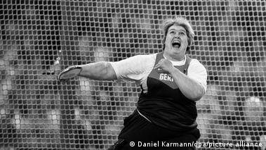 Ilke Wyludda: German discus thrower passes away at 55 – DW – 12/03/2024