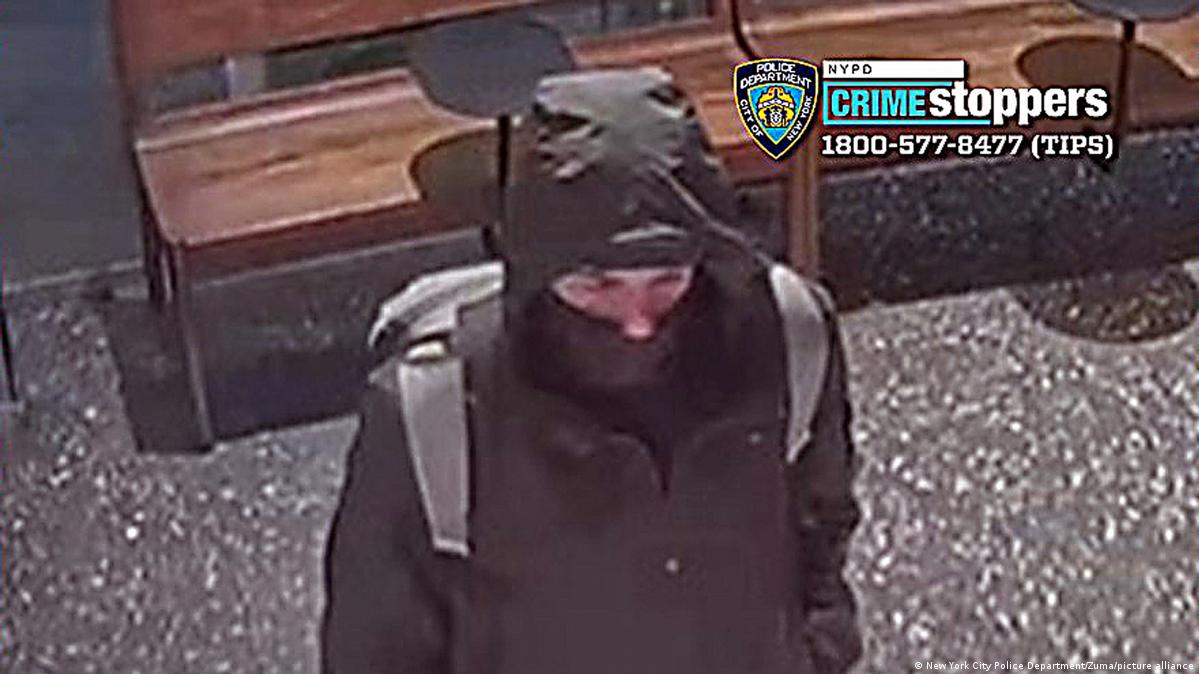 US: Manhunt underway after CEO shot dead in New York – DW – 12/05/2024