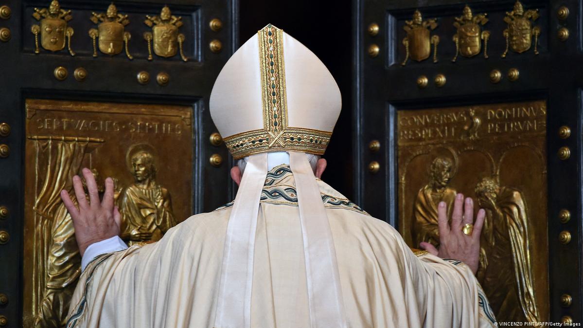 Paus Buka Tahun Yubileum 2025, Roma Siap Sambut Jutaan Umat – DW – 23. ...