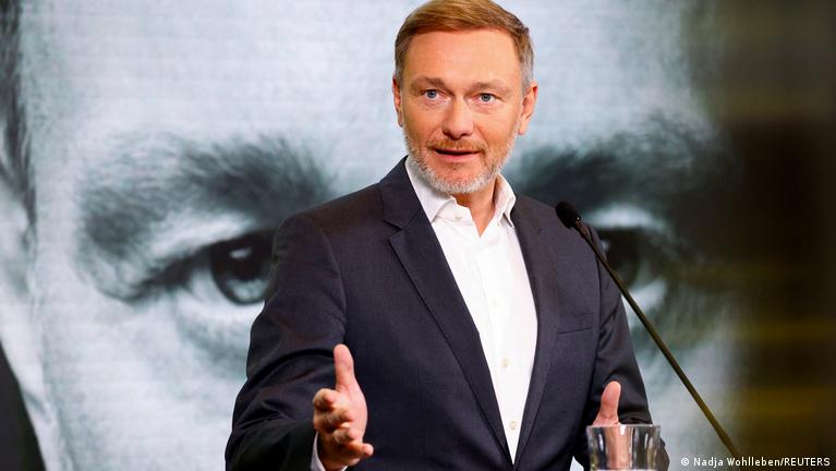 Christian Lindner atoa wito kwa Wasiyria warudi kwao – DW – 25.12.2024