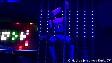 Eine Stadt im Zeichen des QR-Codes – DW – 19.01.2025