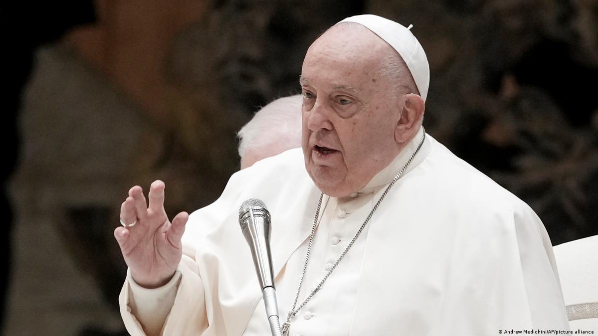 Pope Francis' memoir: Laments, and hopes, for the world – DW – 01/16/2025