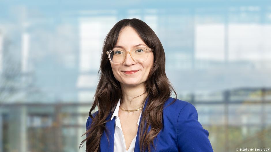 Emily Leshner – DW