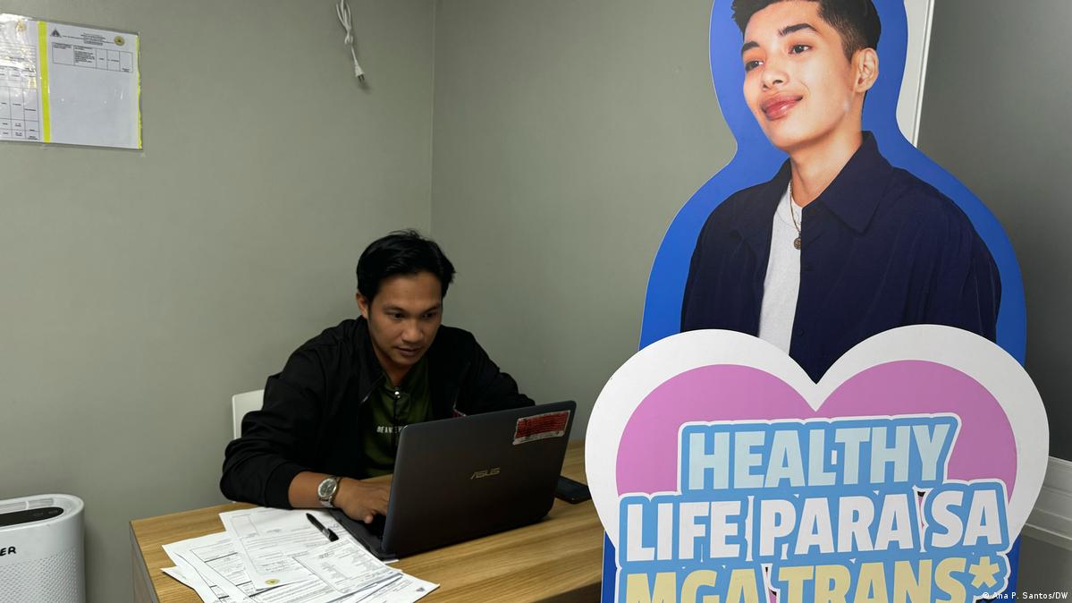 Philippines faces alarming rise in HIV infections – DW – 12/23/2024