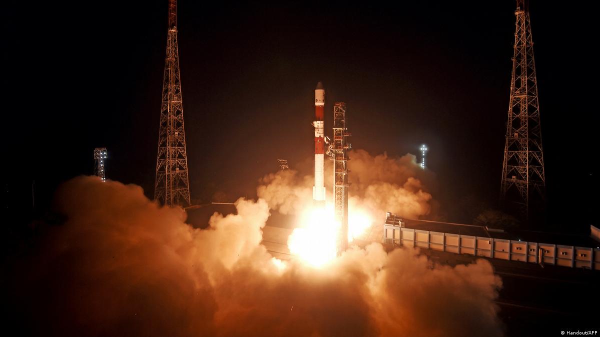 India successfully launches its first space docking mission – DW – 12 ...