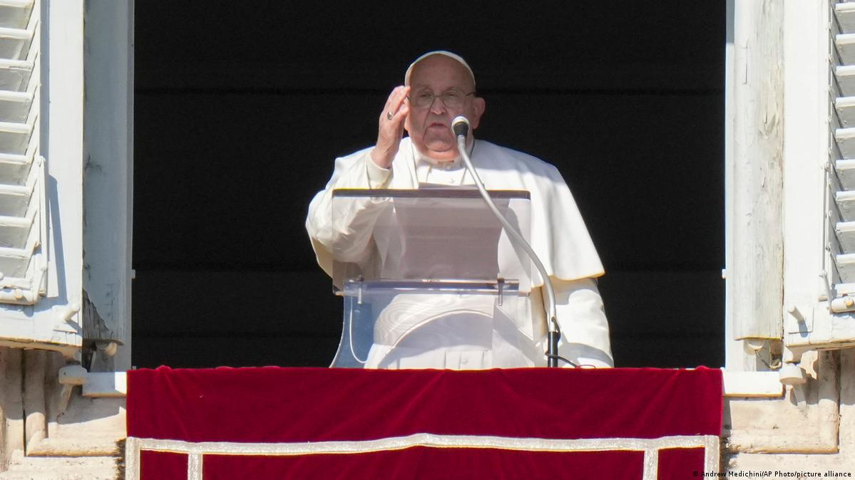 Pope Francis hospitalized with bronchitis, Vatican says