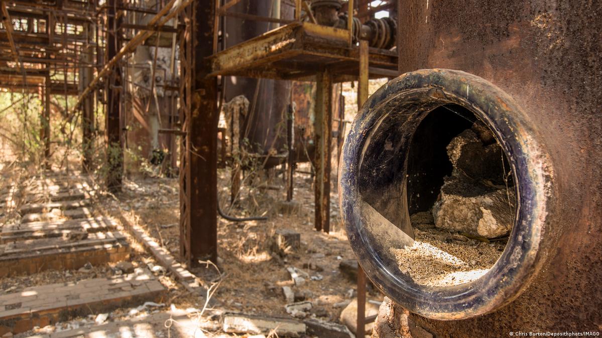 India disposes toxic waste from 1984 Bhopal gas tragedy – DW – 01/02/2025