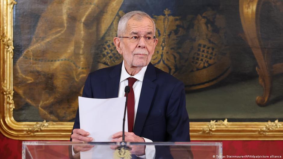 Austrian president to meet far-right leader for talks – DW – 01/05/2025