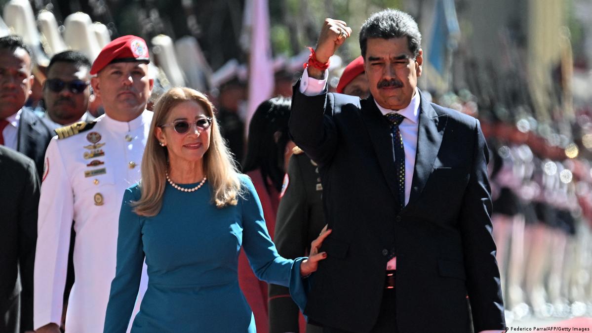 Maduro assume 3° mandato consecutivo como presidente – DW – 10/01/2025