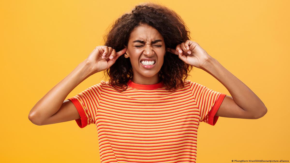 Earworms: Why that song keeps playing in your head – DW – 02/05/2025