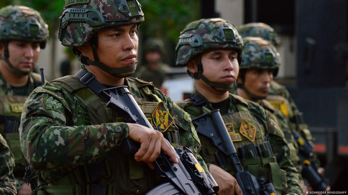 Colombia: secuestran a 34 militares en operación especial – DW – 26/08/2025