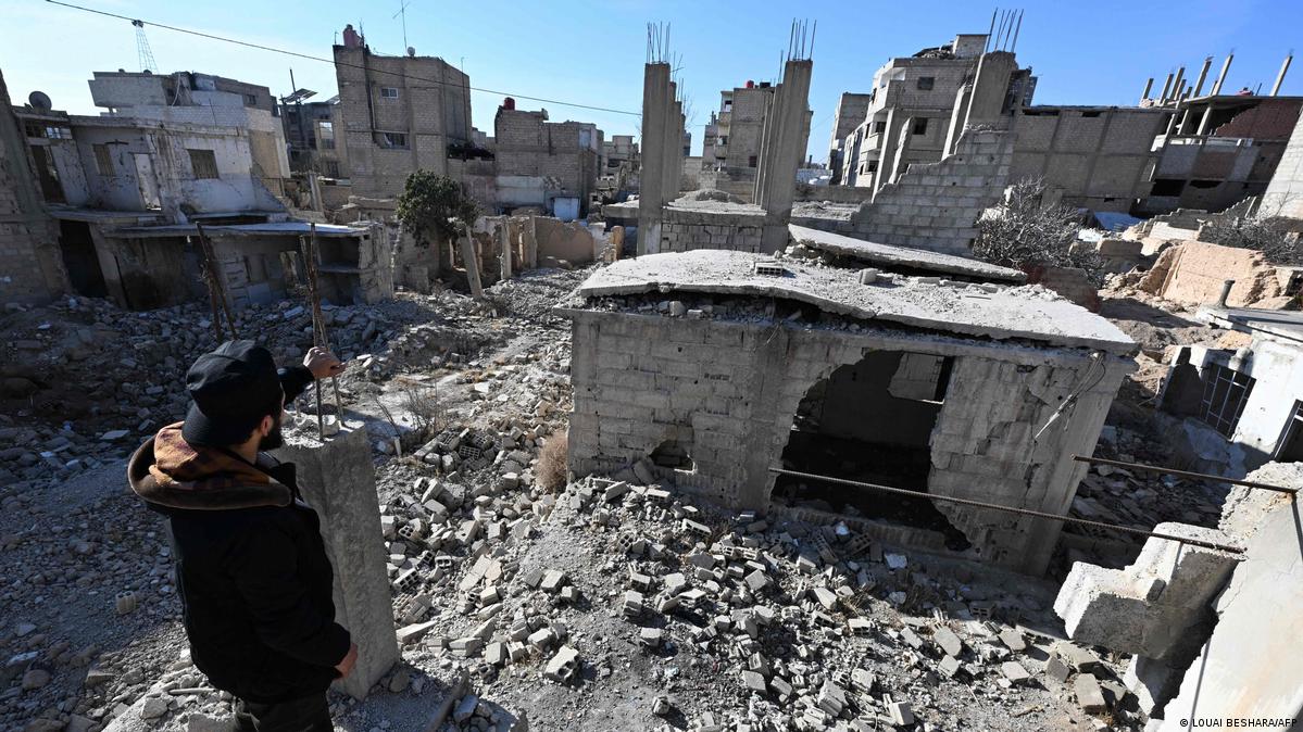 EU agrees to 'roadmap' on easing Syria sanctions – DW – 01/27/2025