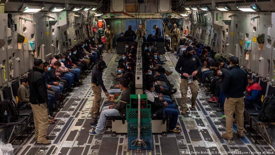 EEUU hará redadas contra migrantes en 3 ciudades cada semana – DW – 28 ...