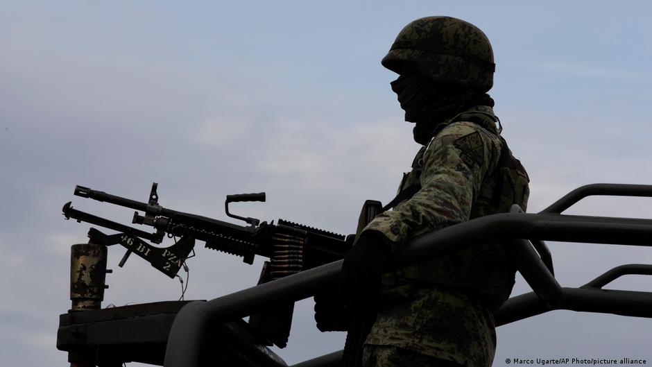 México refuerza retenes contra tráfico de fentanilo a EE.UU. – DW – 08 ...