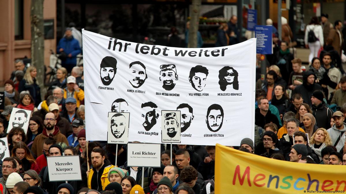 Vor fünf Jahren: der rassistische Anschlag von Hanau – DW – 17.02.2025