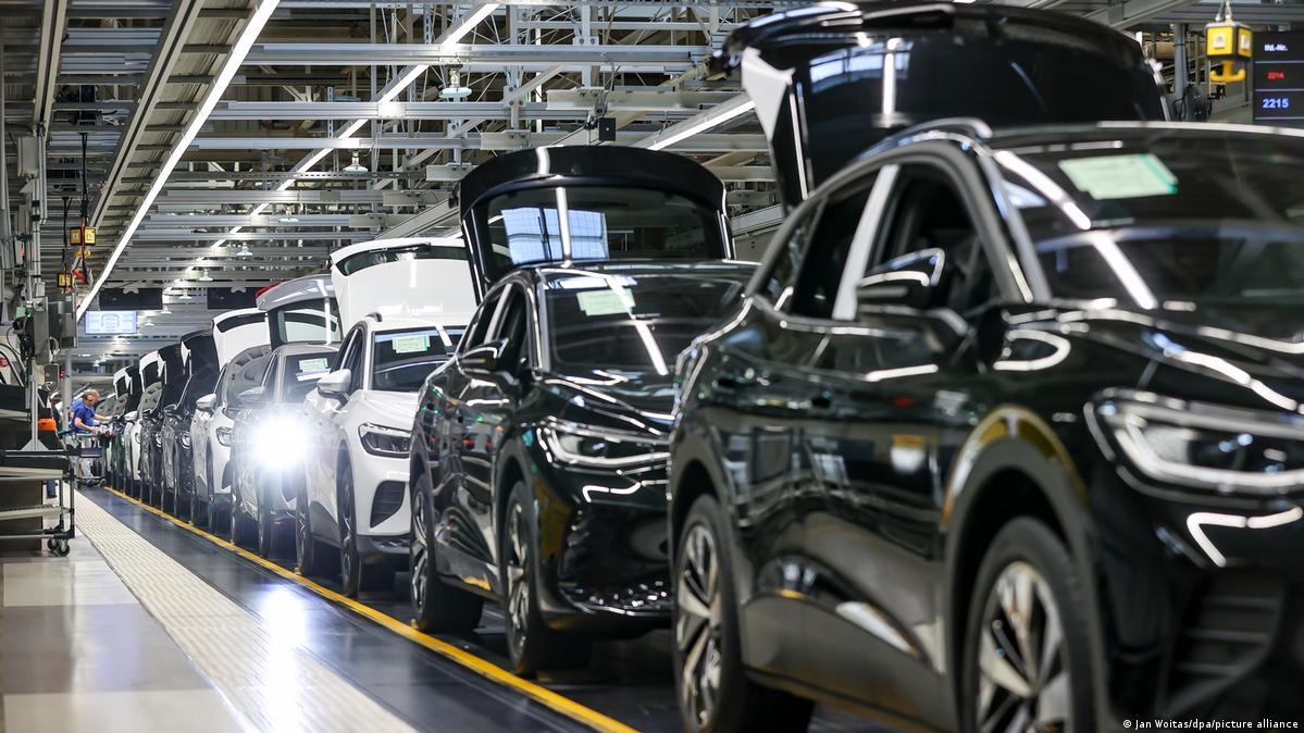 Así quiere impulsar la UE la industria europea del automóvil – DW – 06 ...