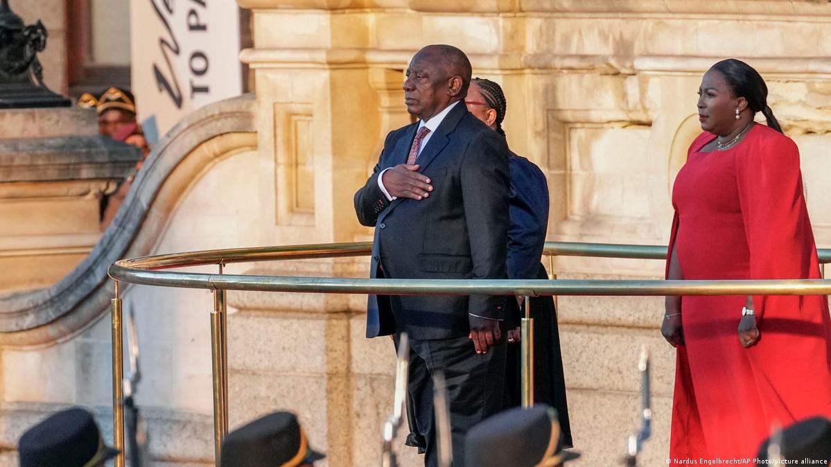 South Africa's Ramaphosa says country 'will not be bullied' – DW – 02/06/2025
