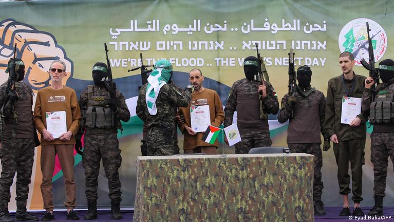 Hamas says will free Israeli hostages as planned