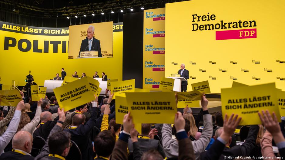 Parteitag der FDP: Kampf um Wiedereinzug in den Bundestag – DW – 09.02.2025