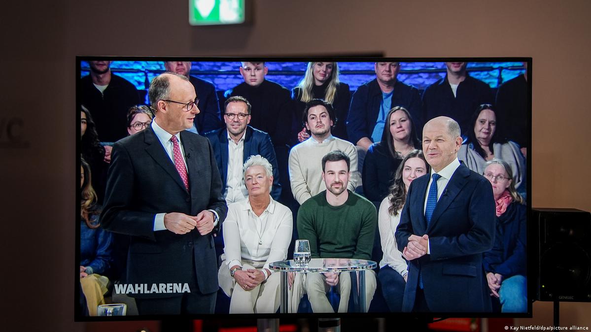 German election: Top candidates spar in four-way showdown – DW – 02/18/2025