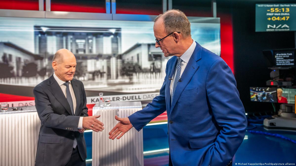German election: Scholz, Merz face off in final debate – DW – 02/19/2025