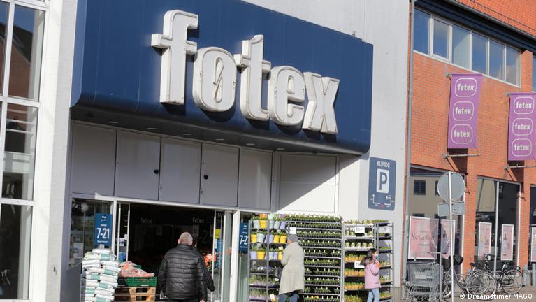 Danish grocery chain to distinguish European from US goods – DW – 02/27 ...