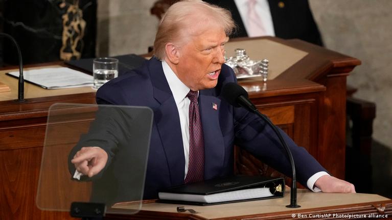 El duro y polarizador discurso de Trump ante el Congreso