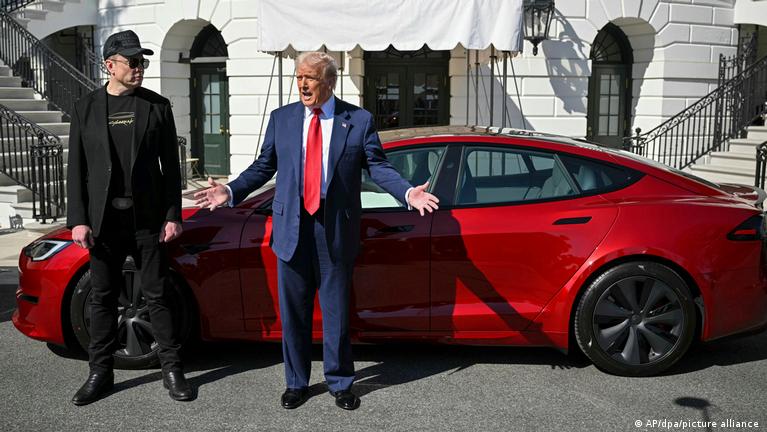 Auf Wiedersehen, Tesla! Are Germans done with the brand?