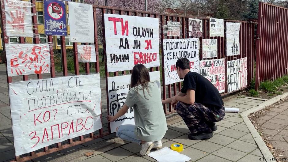 Serbia S Protesting Students Teachers Remain Defiant