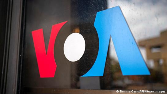 Trump's cuts hit Voice of America, Radio Free Europe – DW – 03/15/2025