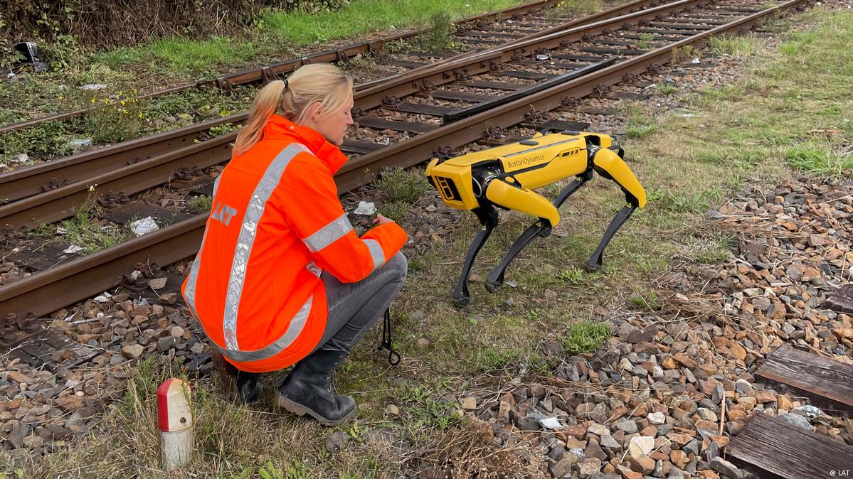 KI: Die Superkraft, die Jobs für Frauen schafft – DW – 21.04.2025
