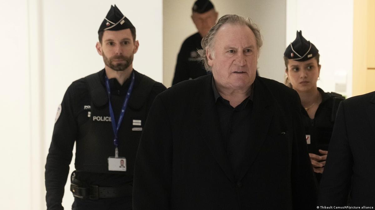 Gerard Depardieu convicted on sexual assault charges – DW – 05/13/2025