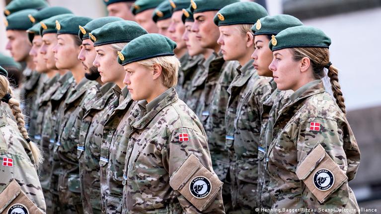 Which countries require military service for women? – DW – 04/06/2025