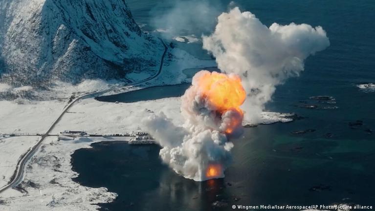 German space rocket explodes seconds into test flight – DW – 03/30/2025