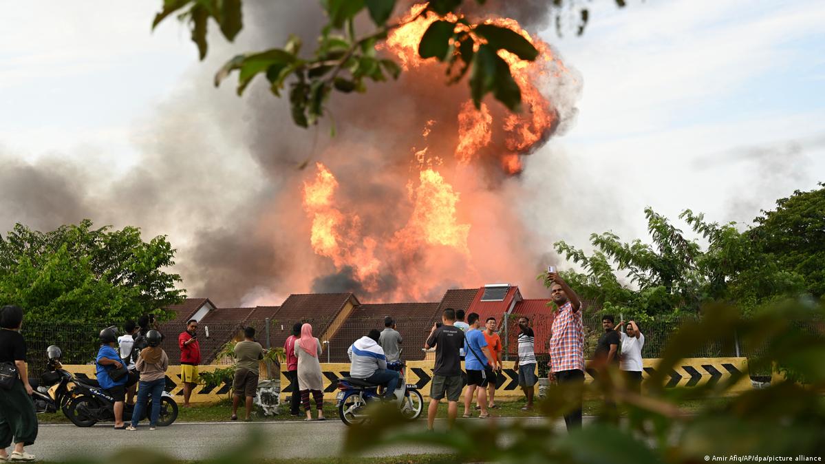 Malaysia: More than 100 hurt in major gas pipeline fire – DW – 04/01/2025